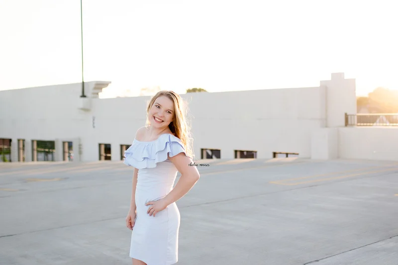 Chloe's Senior Session // Metro Detroit Senior Photographer // chelsie ...