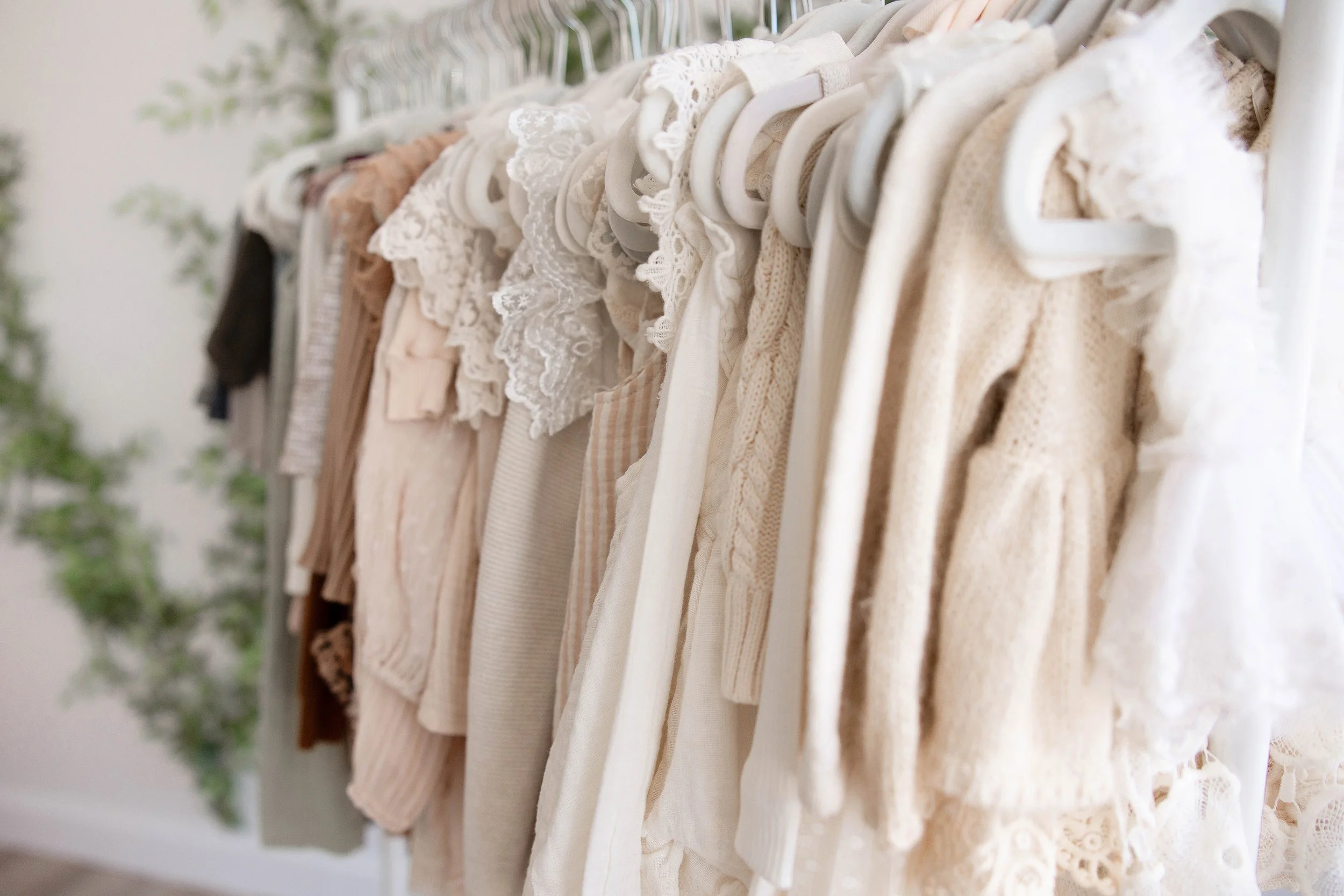 What should we wear for newborn family photos? | Clinton Township ...