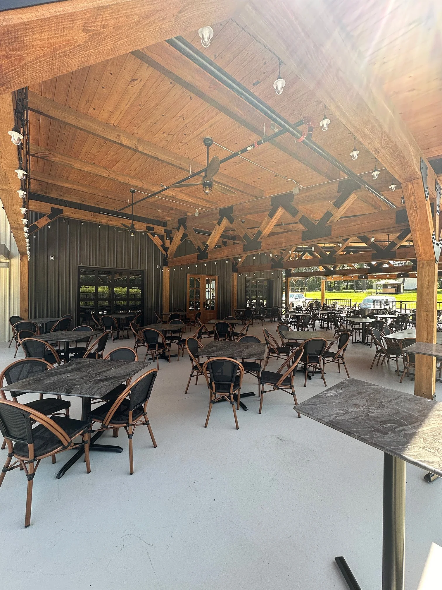 NEW TAPROOM — Southern Star Brewing Co.