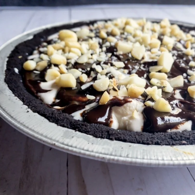 Hula Pie — Poetry & Pies