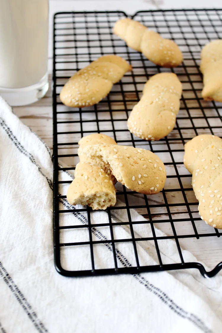 Koulourakia (Greek Easter Cookies) — Poetry & Pies