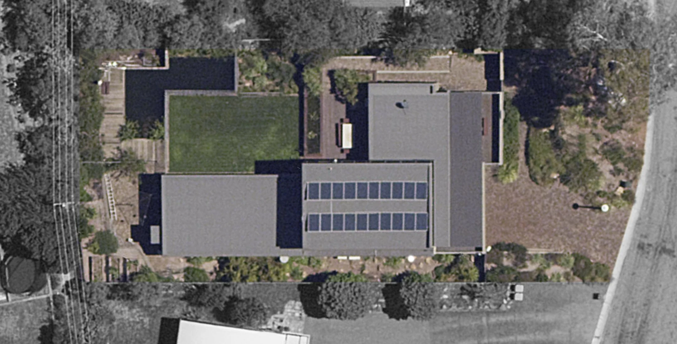 A large new family residence with beautiful views in a bushfire ...