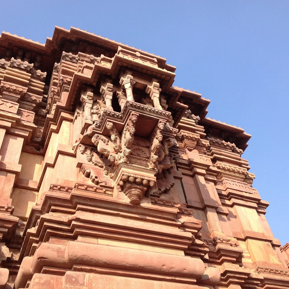 PLATFORM: The Mughal Temple in Banaras and Beyond