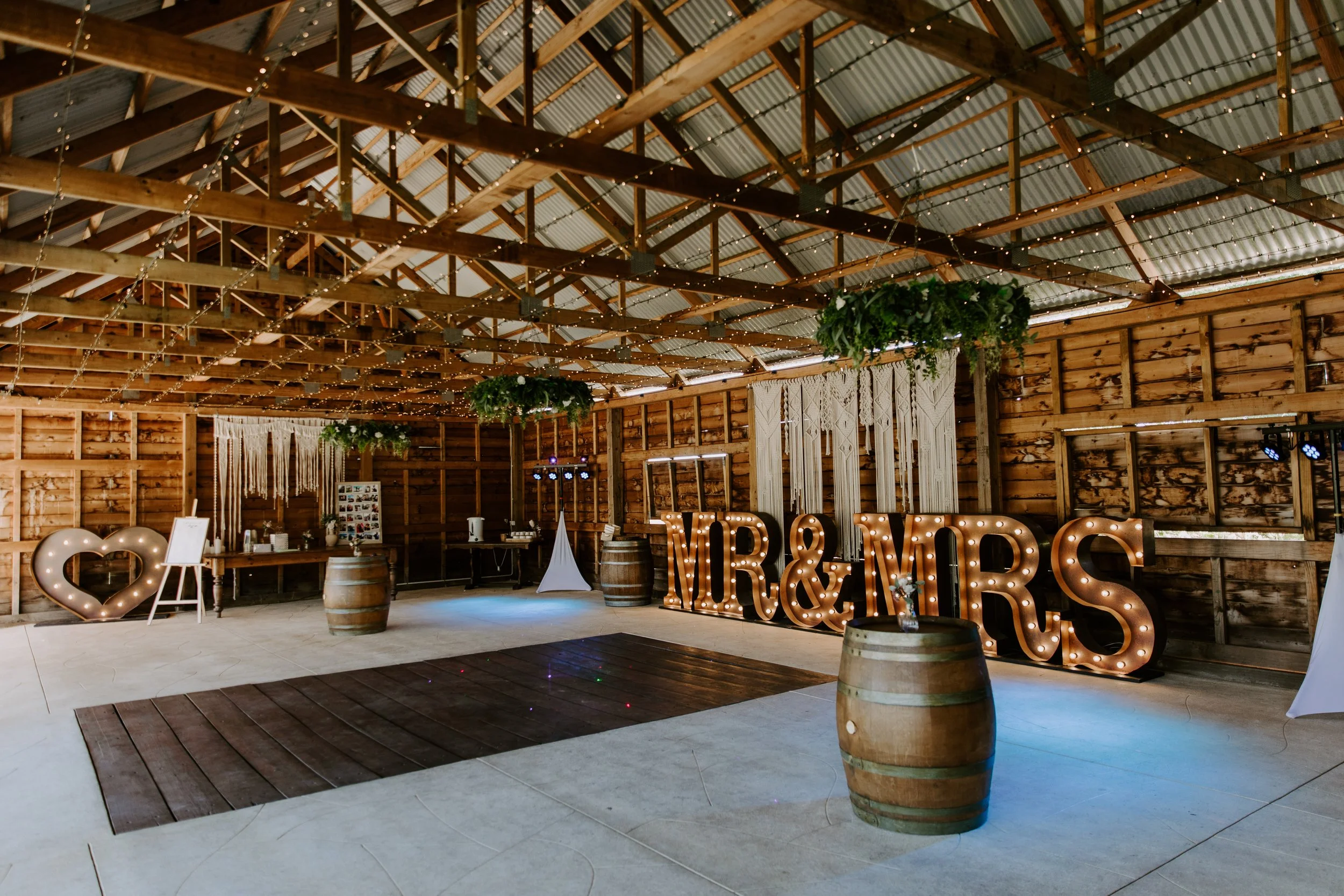 About — Country Charm Weddings