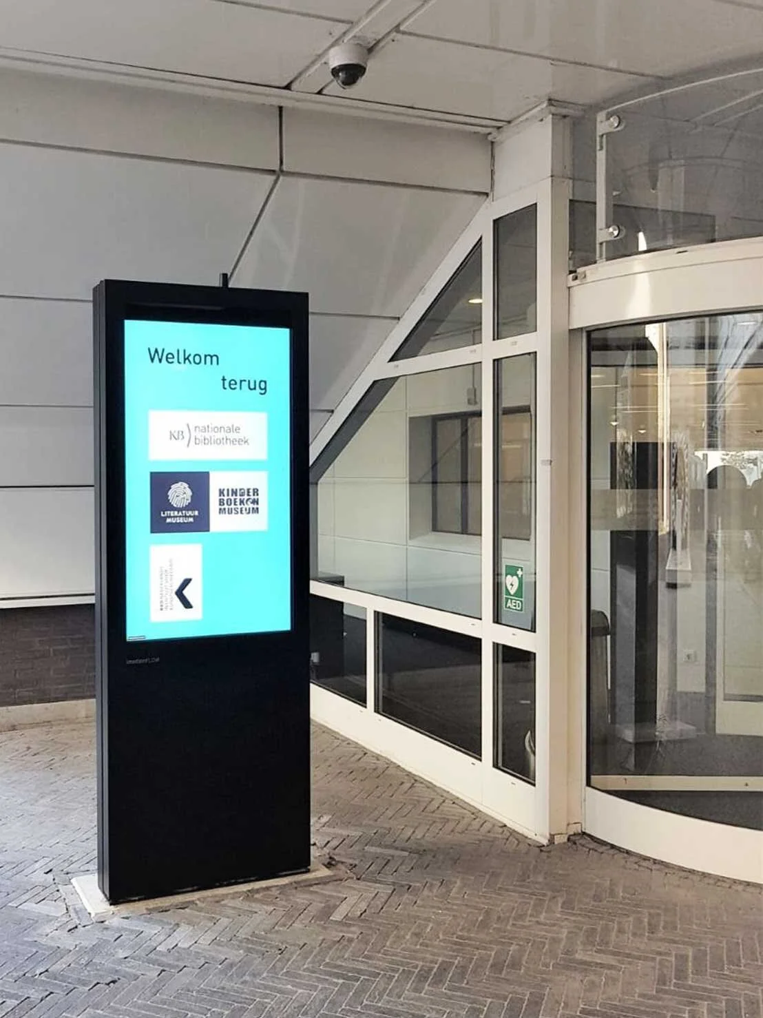 From traditional Signage to Digital Signage — Infinitus