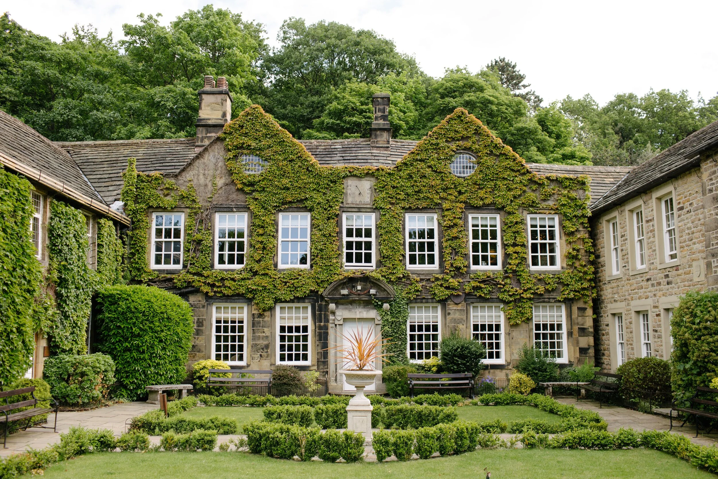 Saxon Insurance Brokers - Insuring The World's Finest Assets