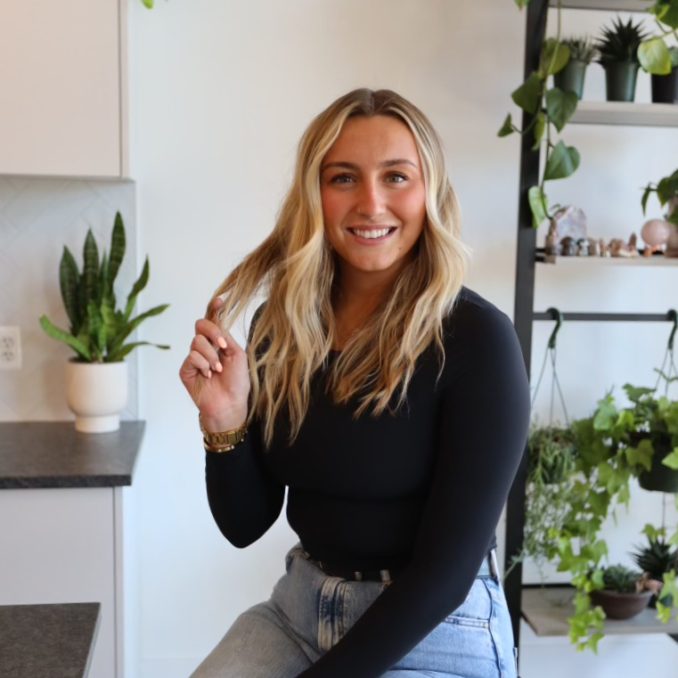 THE GEMS — WHITE OPAL HAIR CO