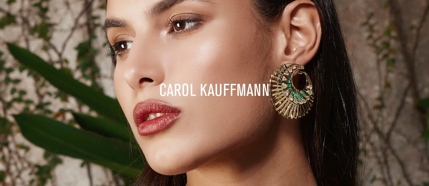 CAROL KAUFFMANN — Julls