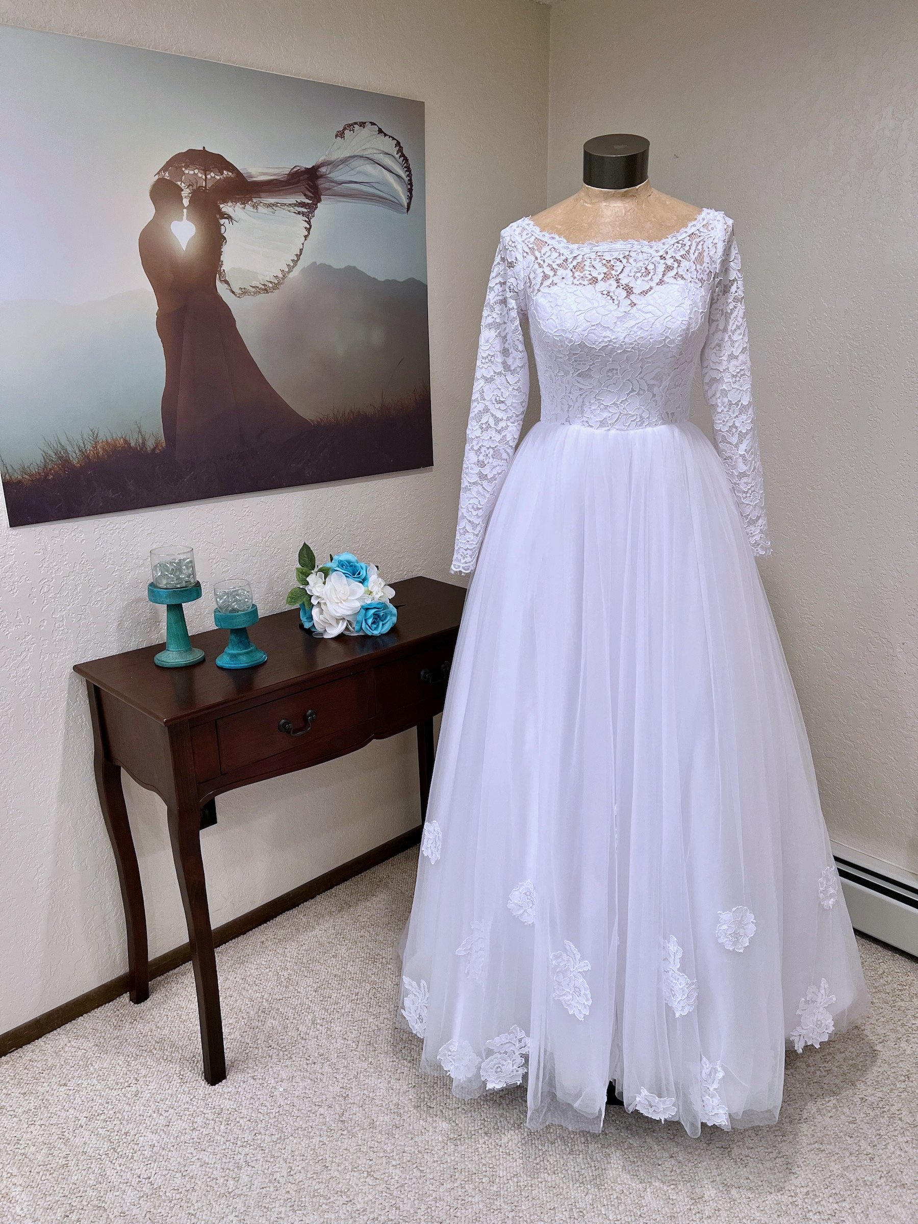 Size 0-4 — Timeless Gowns