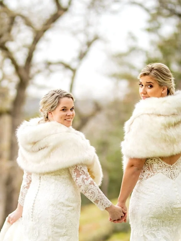 Experience an Intimate Wedding Right Outside of Austin | Red Ridge ...