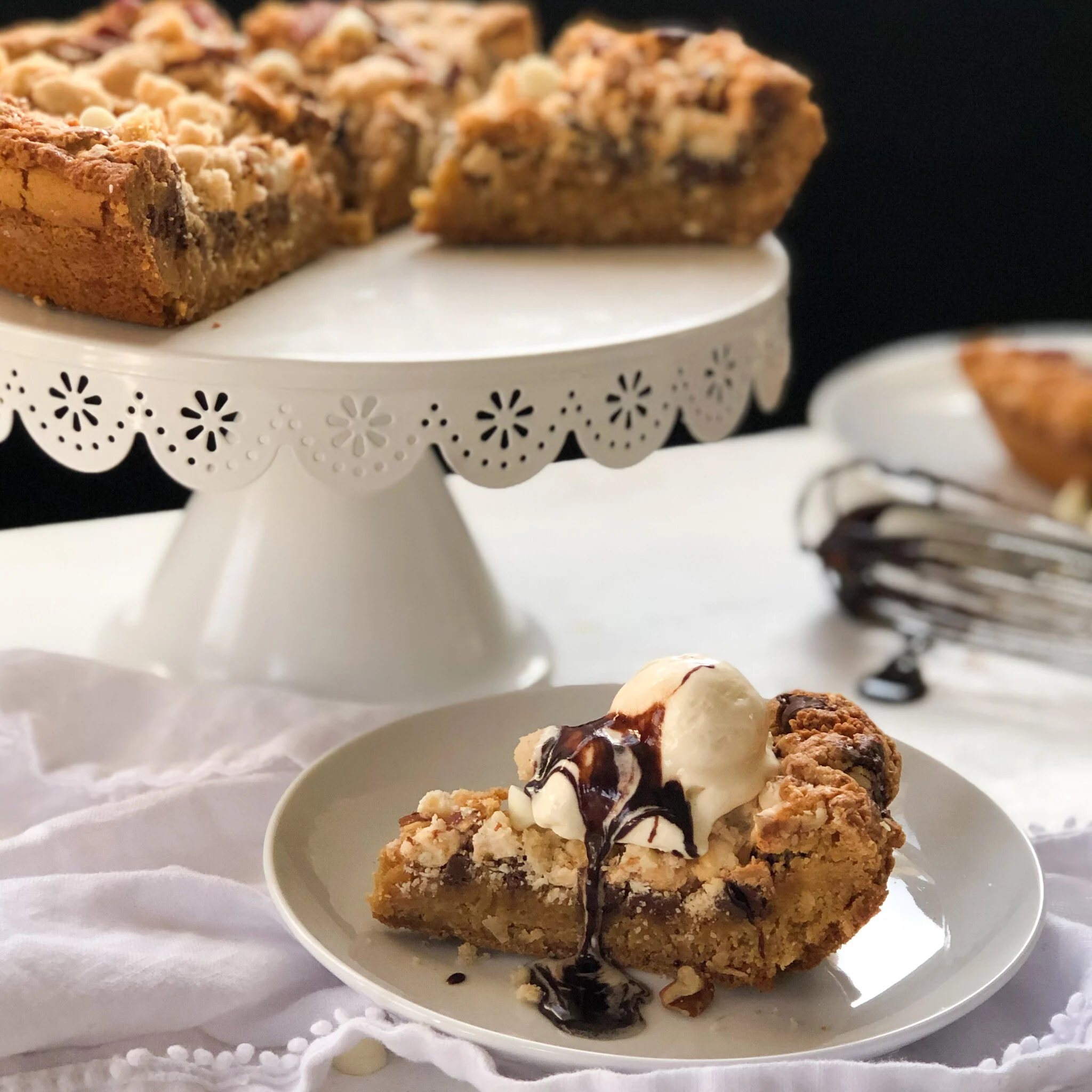 Blondie Chip-Blitz Bar Recipe — The Giddy Chick