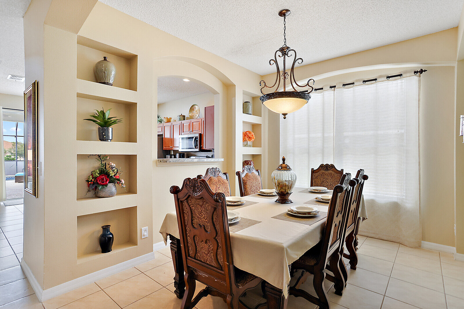 The Royal Villa — Welcome to The Royal Villa