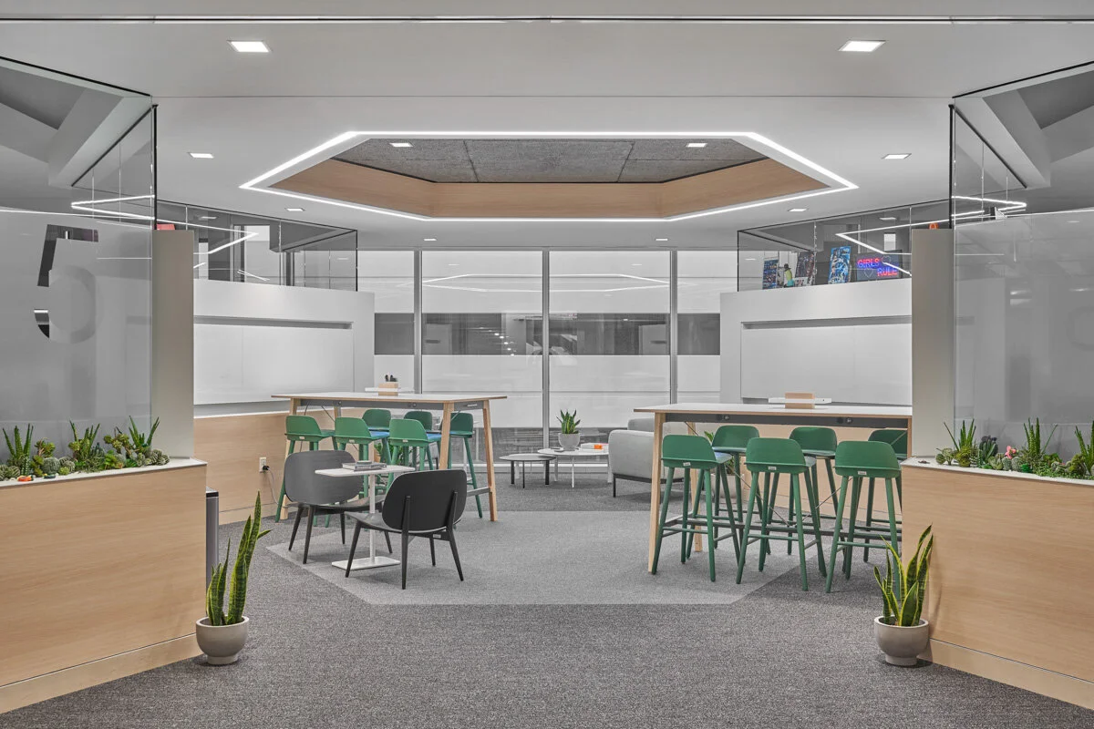 Domain Tower 2 — Domain South End