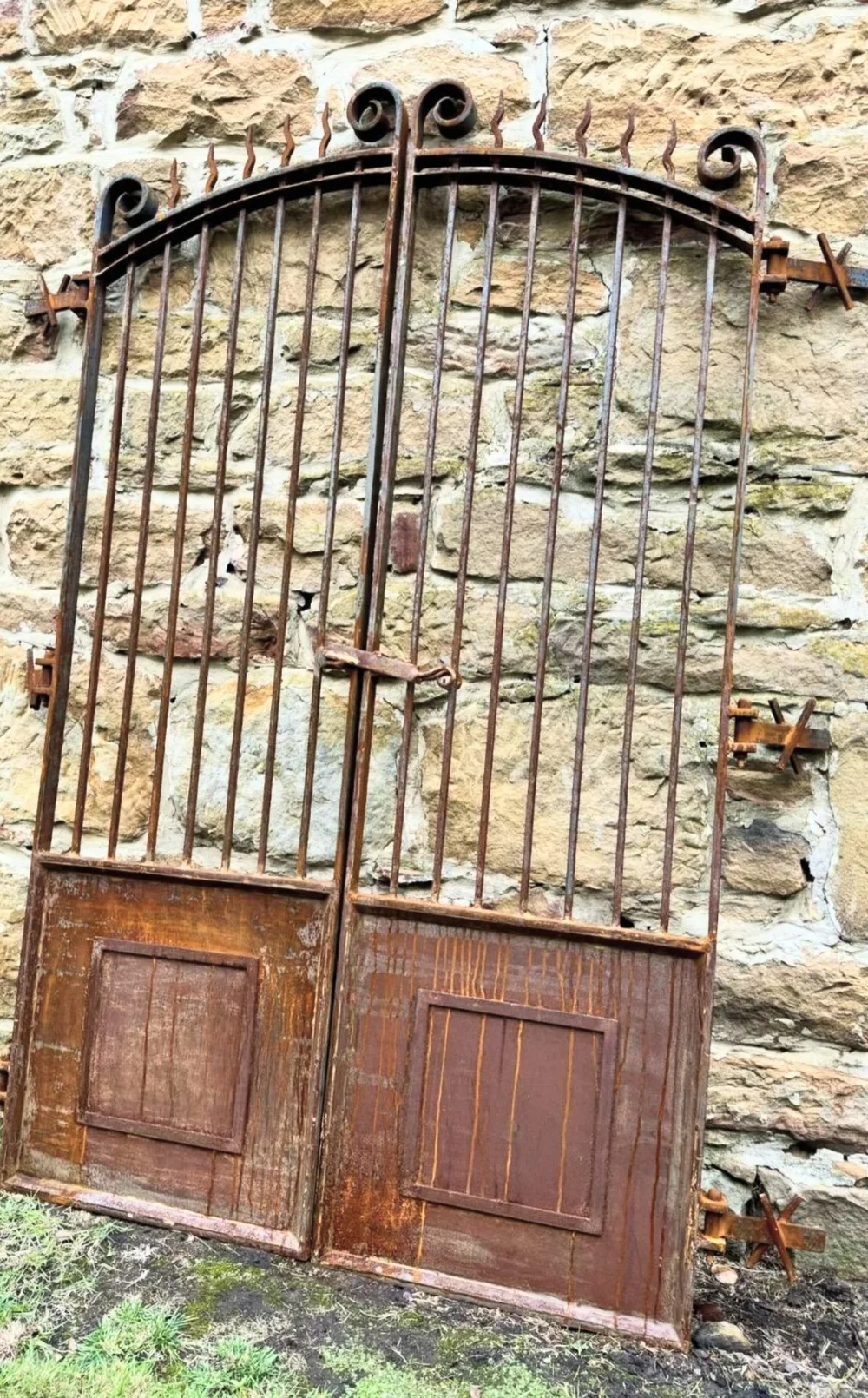 Architectural — THE JARDIN ROOM