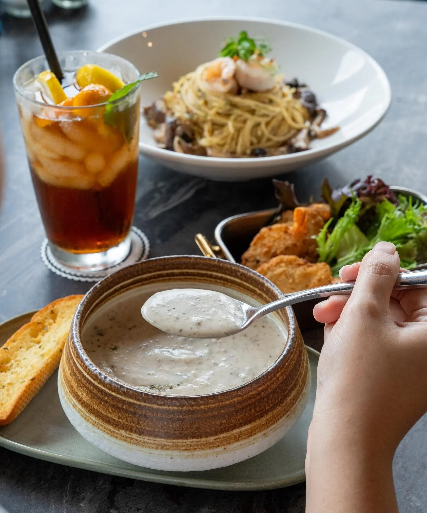 Reservations — COLLIN’S®