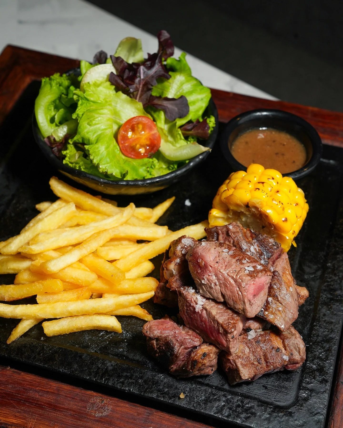 COLLIN’S Products — COLLIN’S®