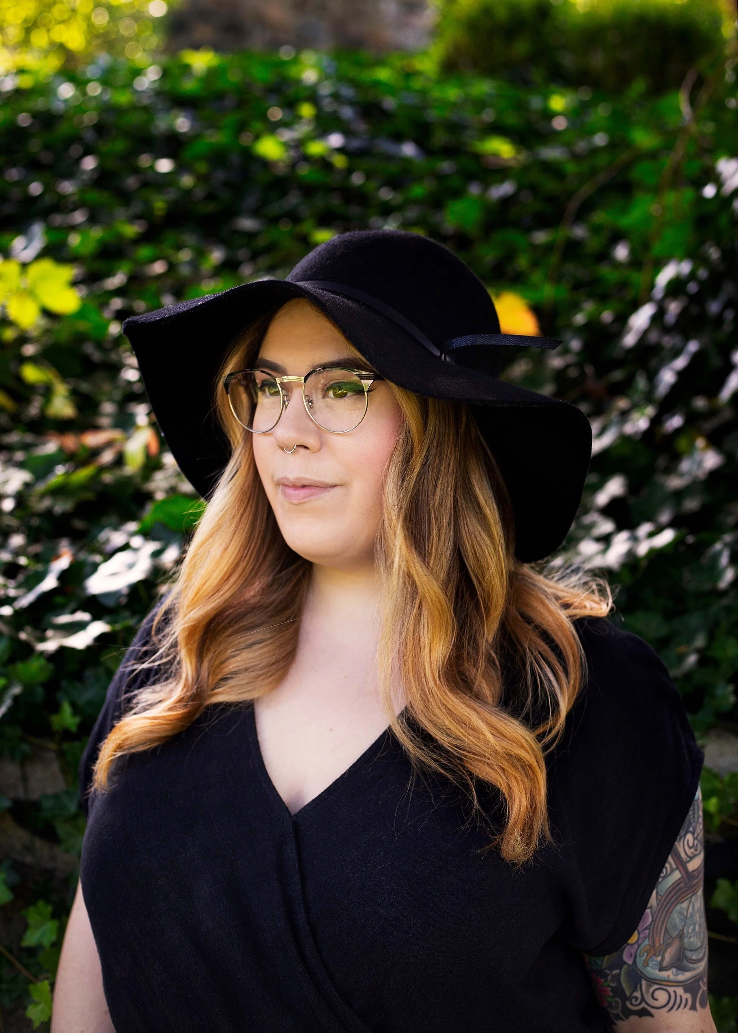 Meet Us — The Gold Room