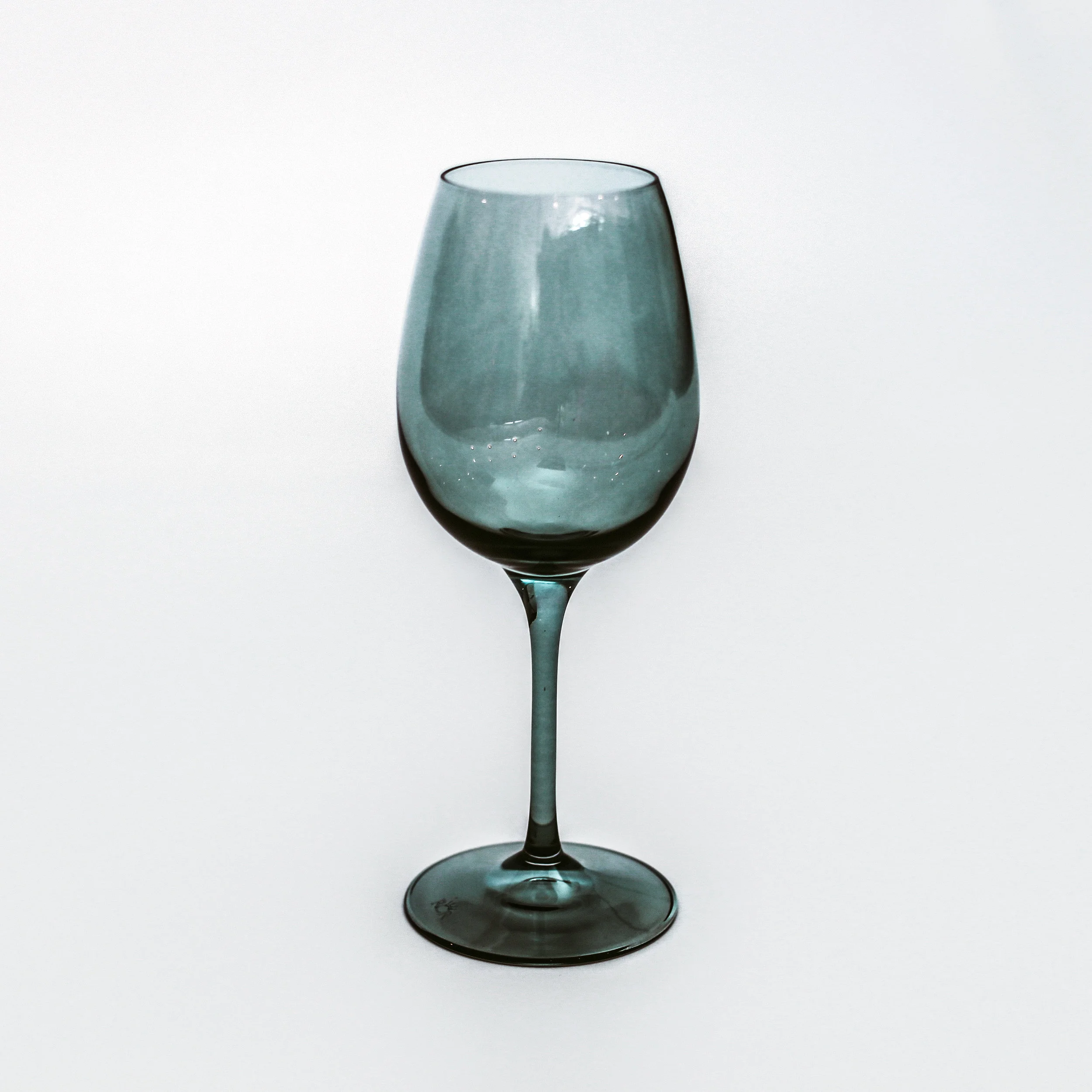 Glassware — Table Manners