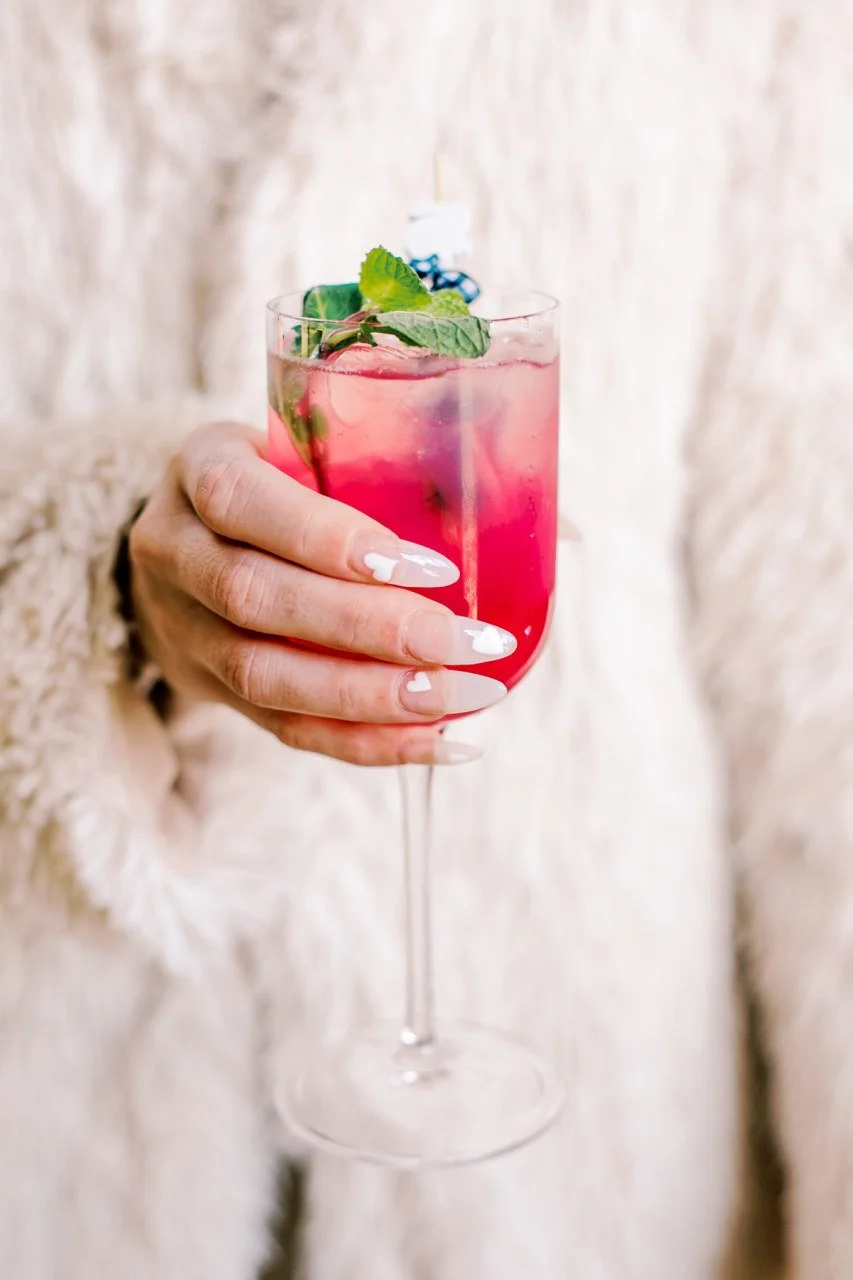 Glassware — Table Manners