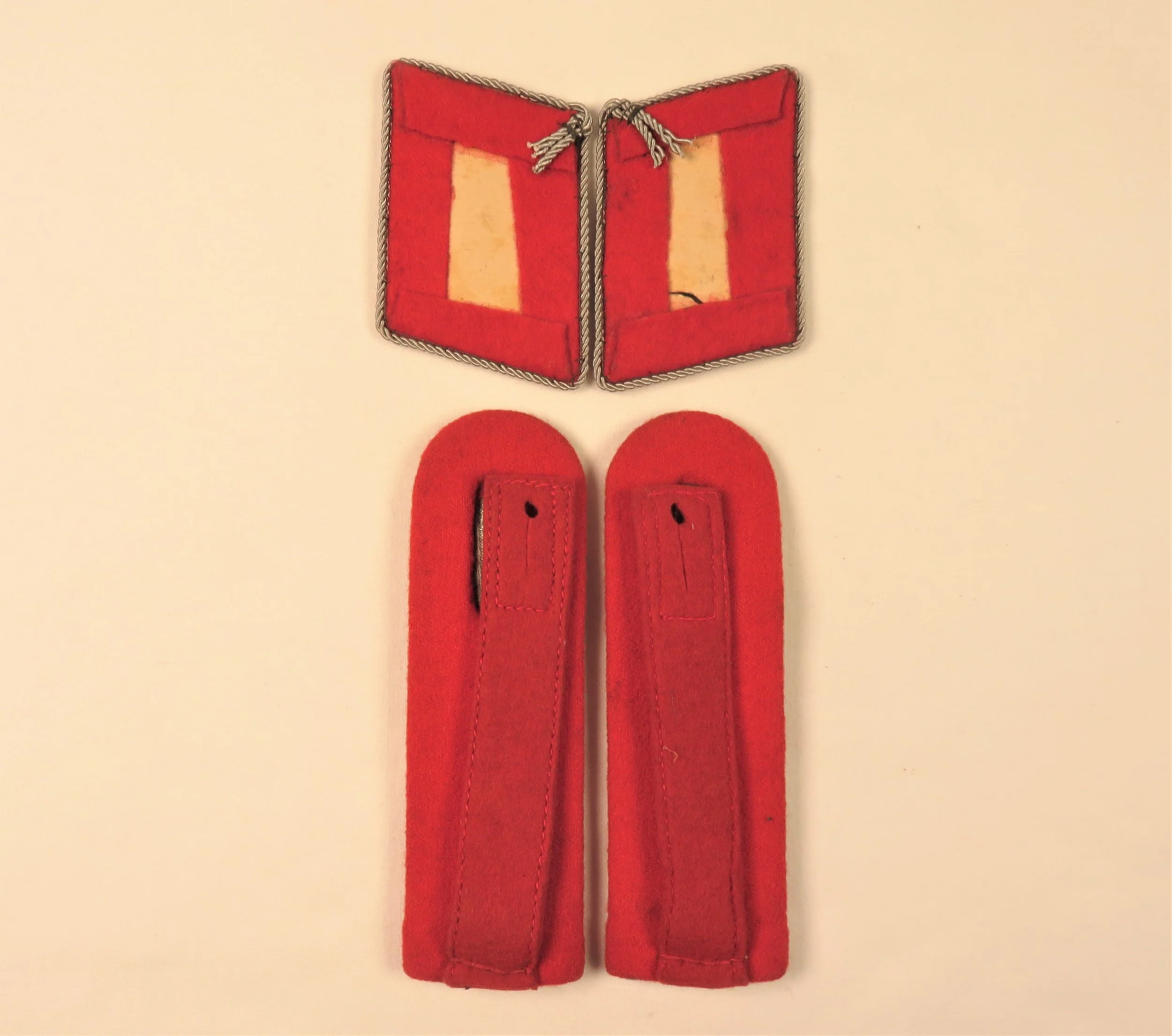 Germany. Luftwaffe Lt. Musician Shoulder Boards & Collar Tabs — WW2 ...