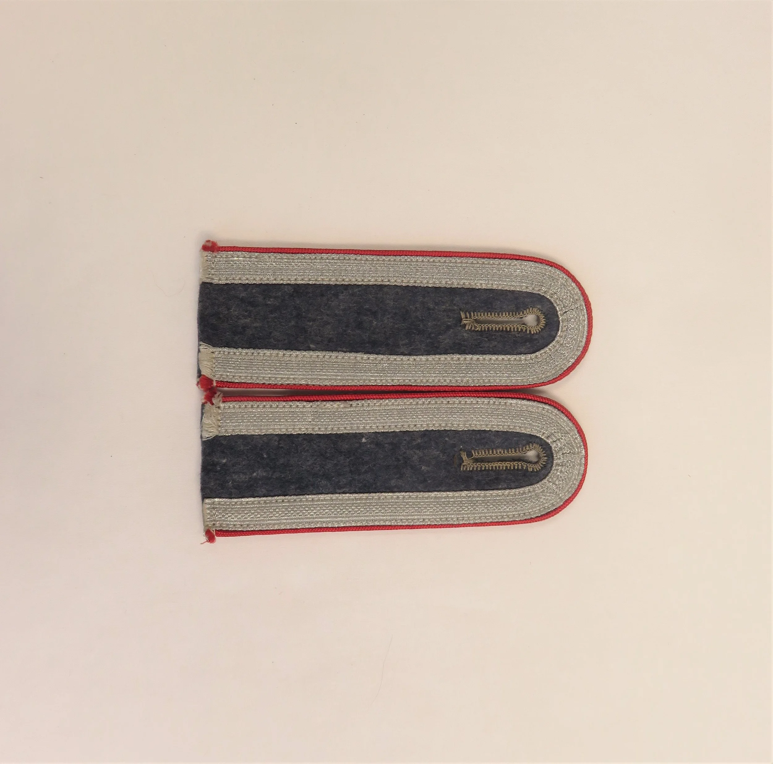 Germany. Luftwaffe NCO Artillery Shoulder Straps — WW2 Collectors World