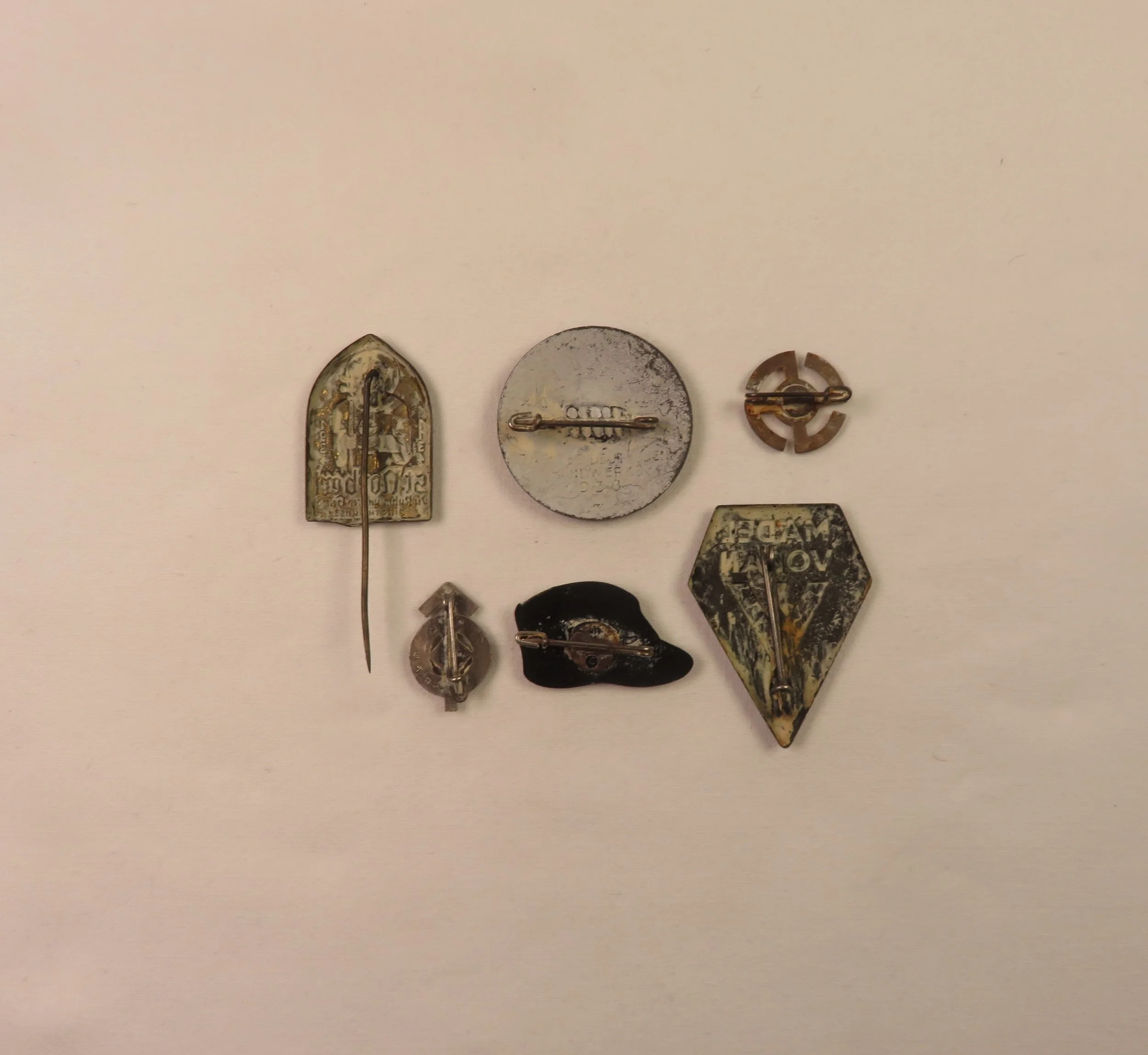 Germany. Assorted Tinnies & WHW — WW2 Collectors World