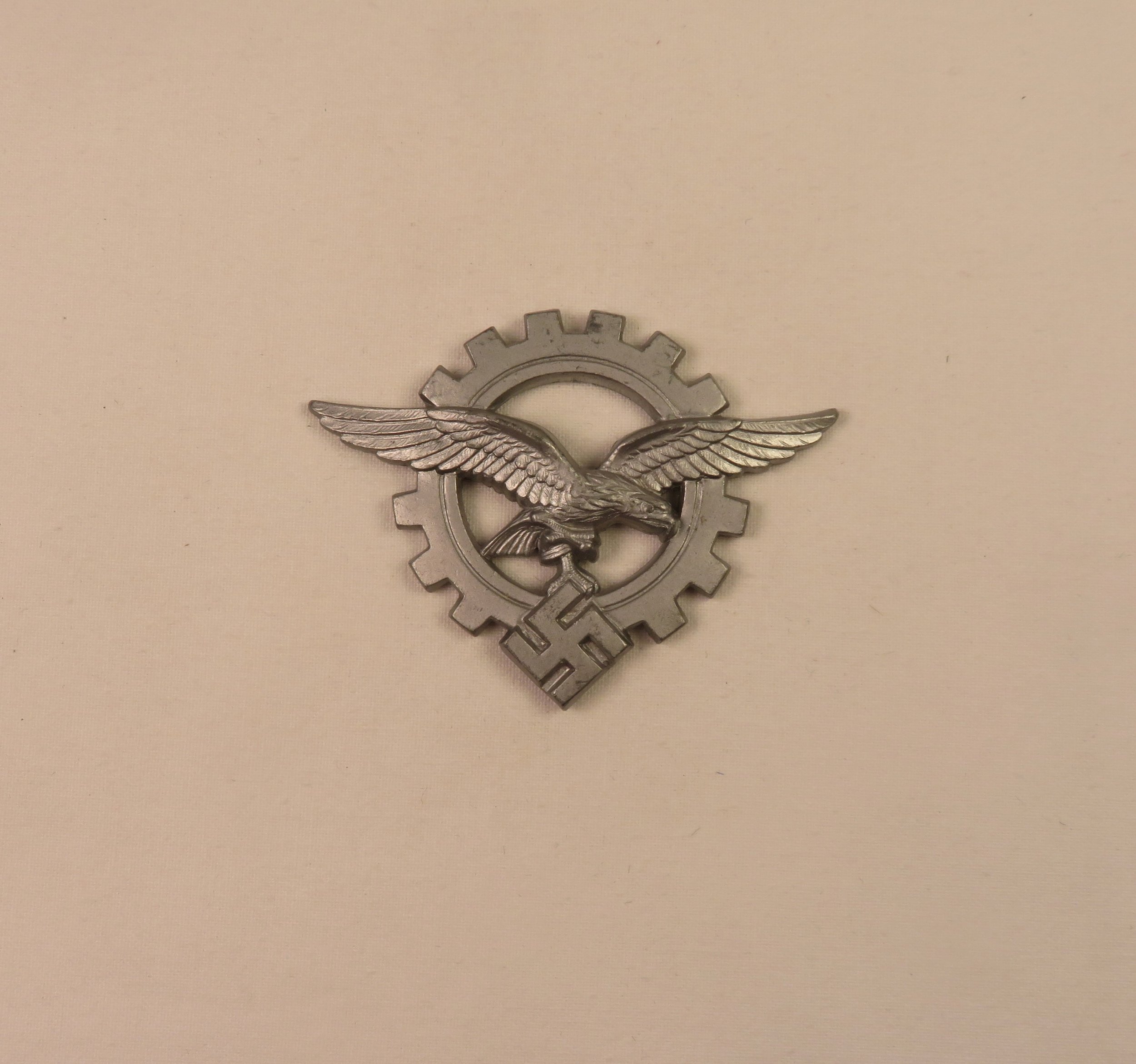 Germany. Luftwaffe Civilian Technician's Breast / Cap Eagle — WW2 ...
