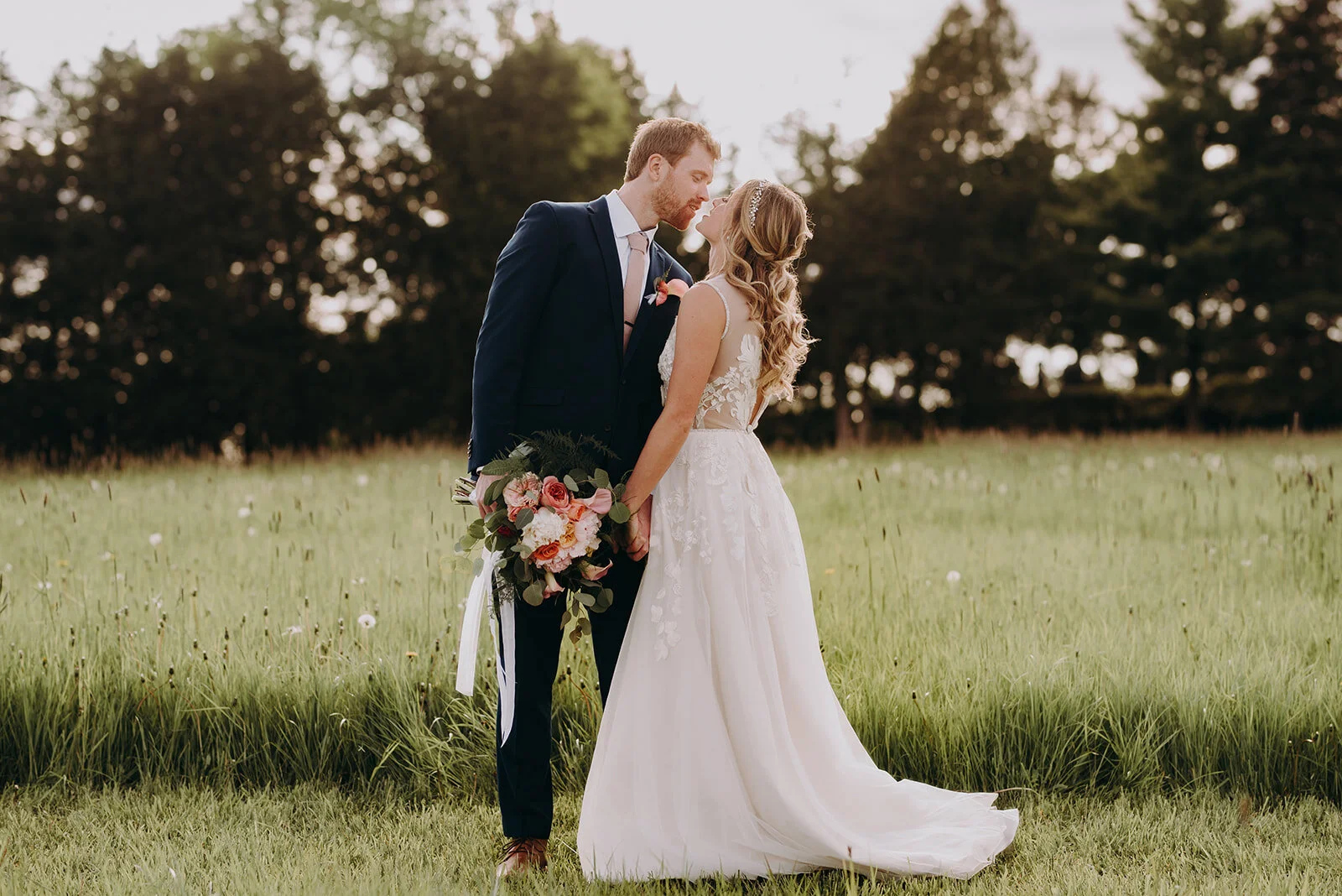 Summer Minnesota Wedding | Callie + Grant — The Outpost