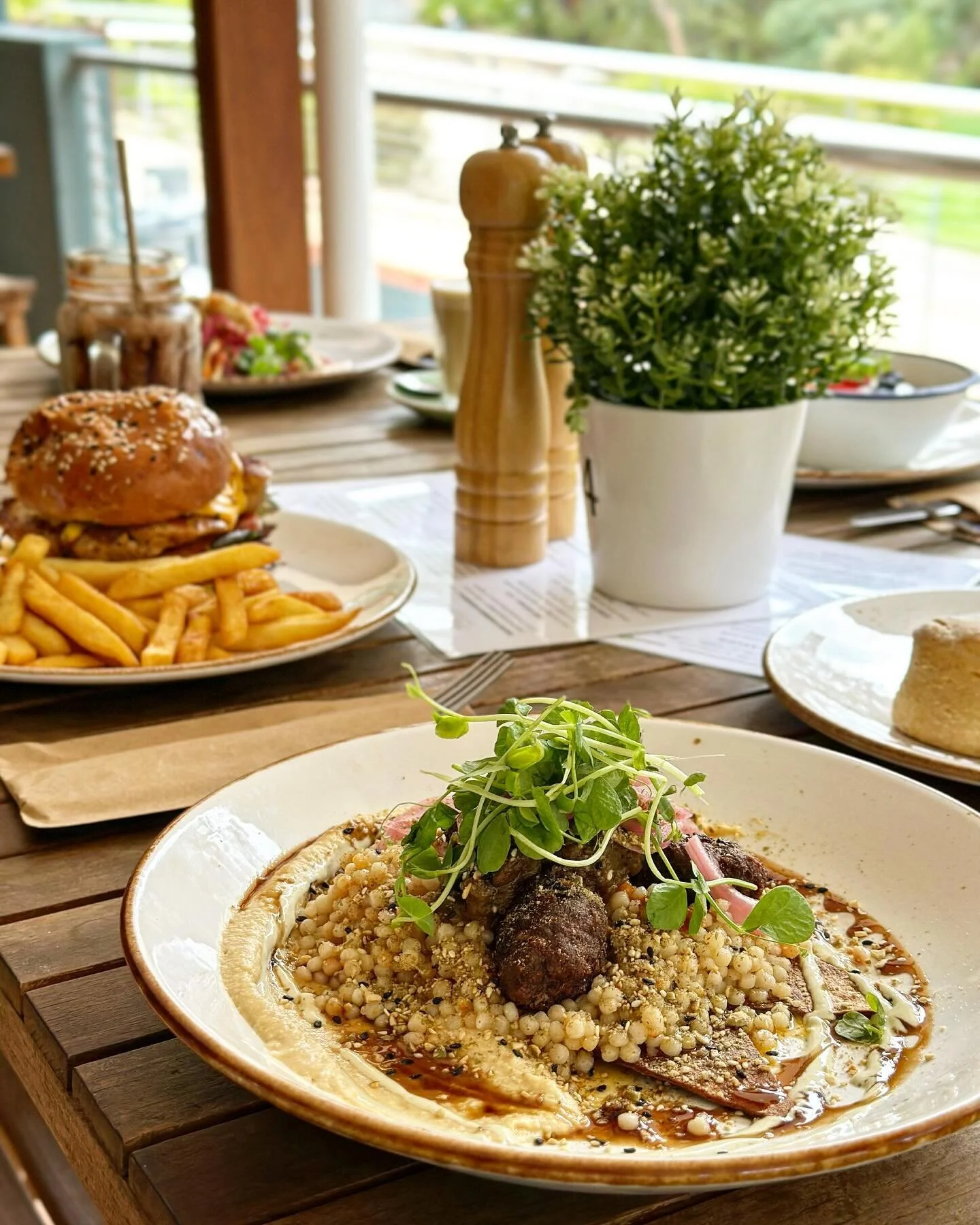 Mossy On Gardens — The Mossy Cafe Group