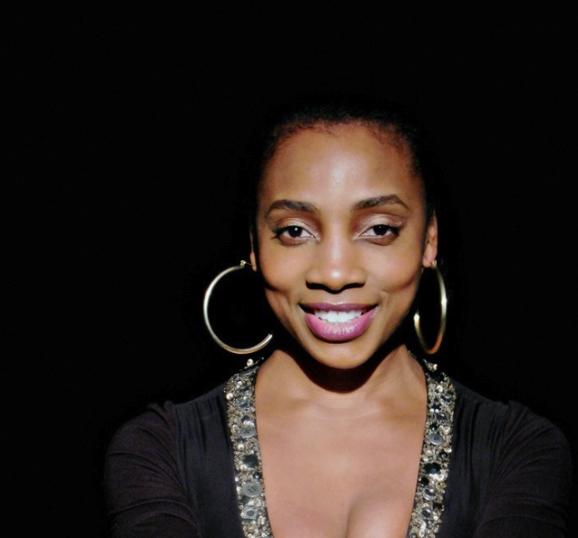 Headshots — Simone Vicari Moore