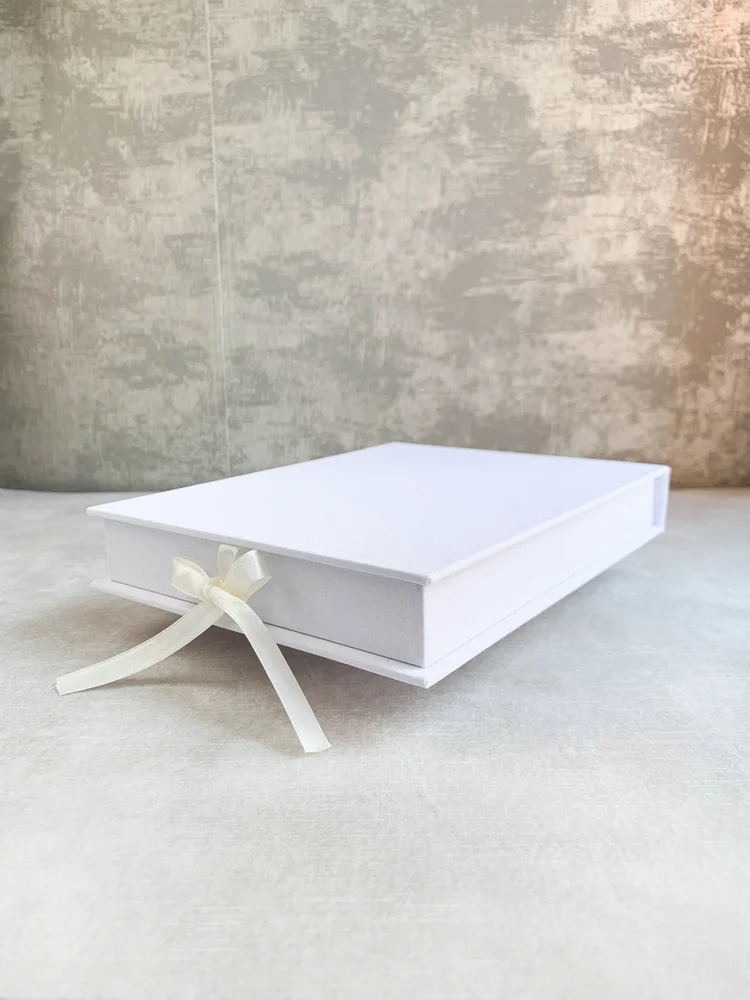 Discover our Luxury Invitation Boxes | Lettering By GRG