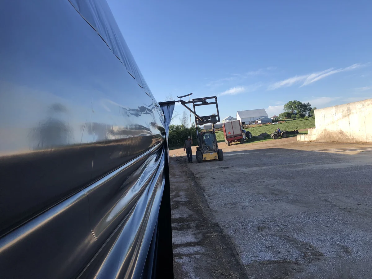 Wall Plastic Unroller — Midwest Sidewalls