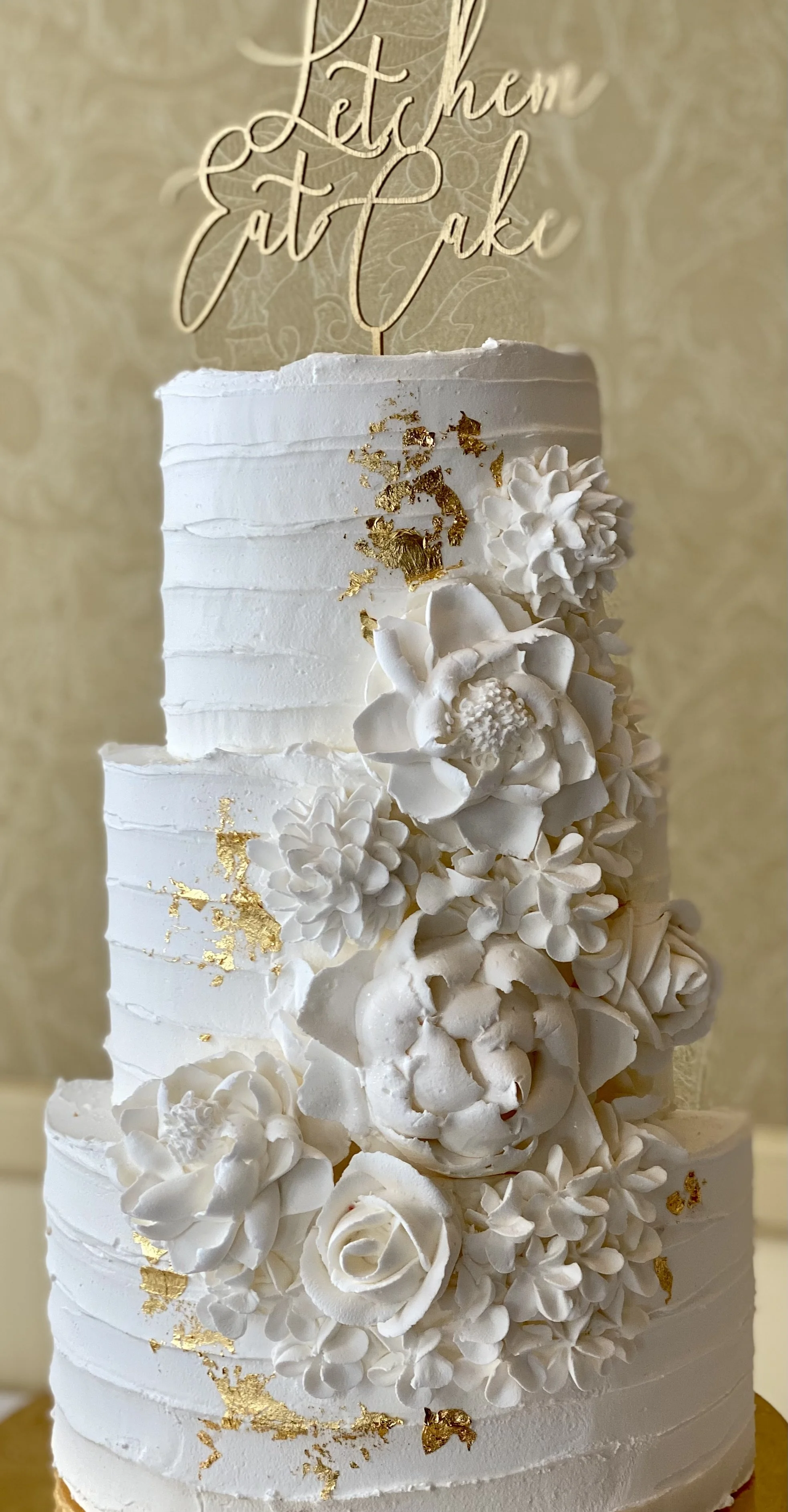 Royal Icing Flowers on Cake — Let Them Eat Cake