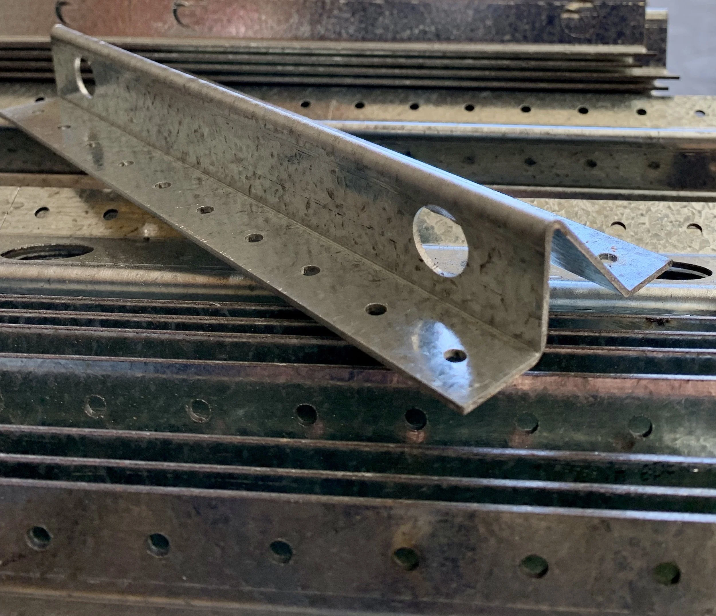 No welding required to secure threaded brick rods with easy to install ...