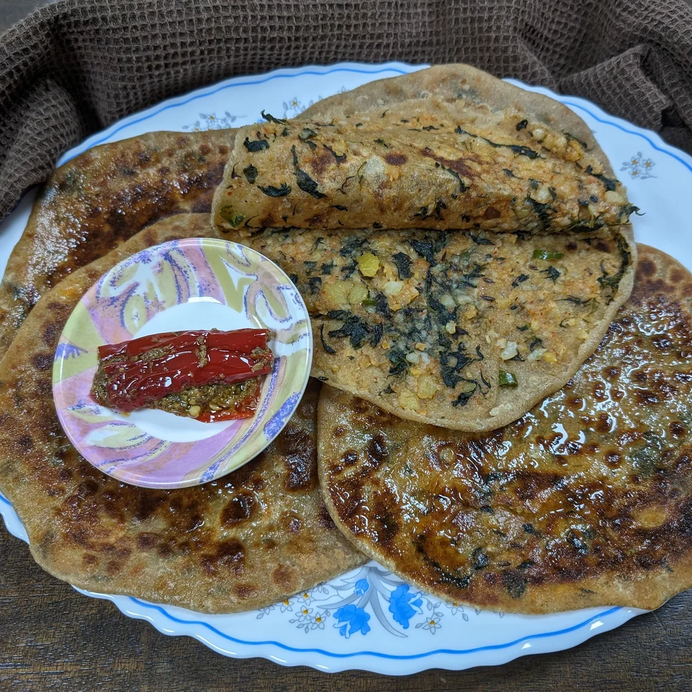 Homemade Aloo Bathua Stuffed Paratha Recipe — Chhaya's Food