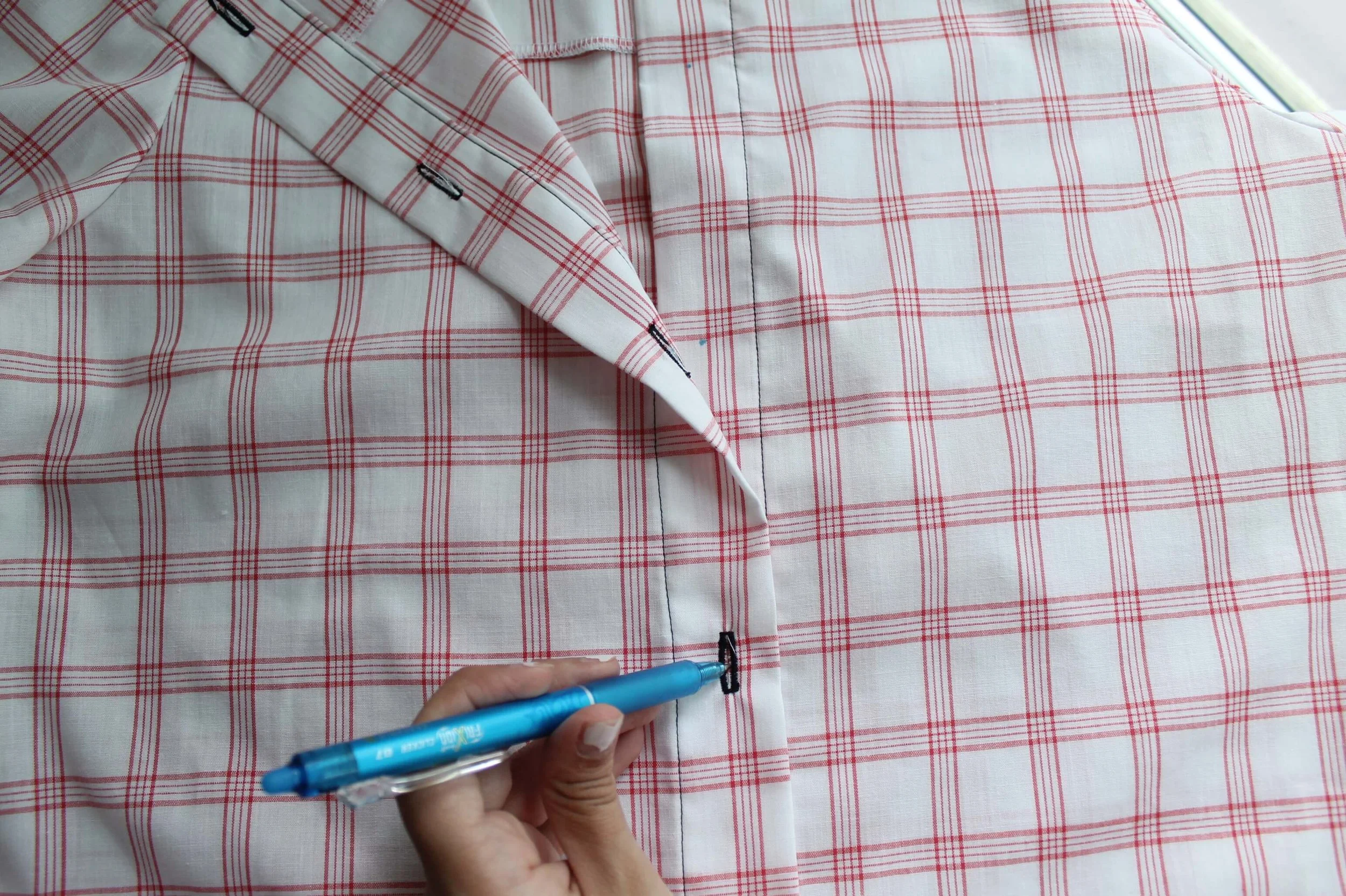 Tips for sewing buttons and buttonholes — Made by Rae