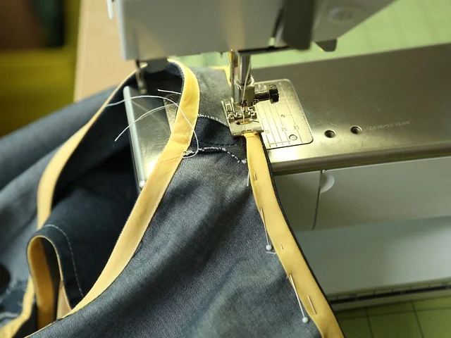 Bias Binding Tutorial (french method) — Made by Rae