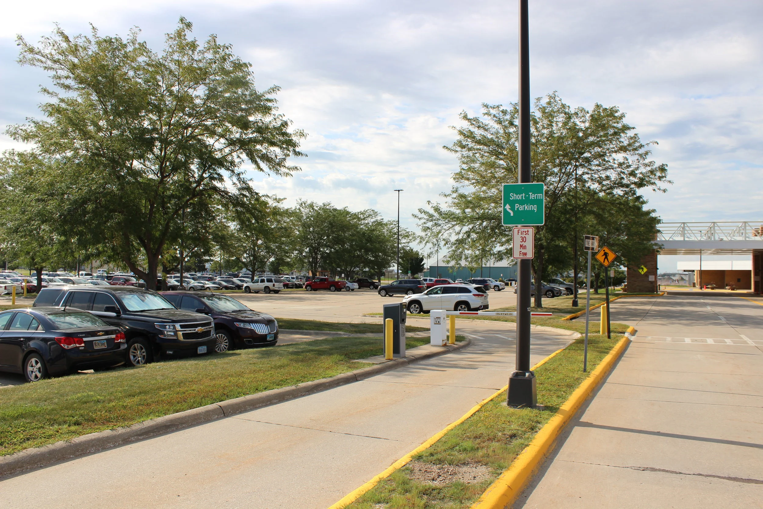 Parking — Sioux Gateway Airport