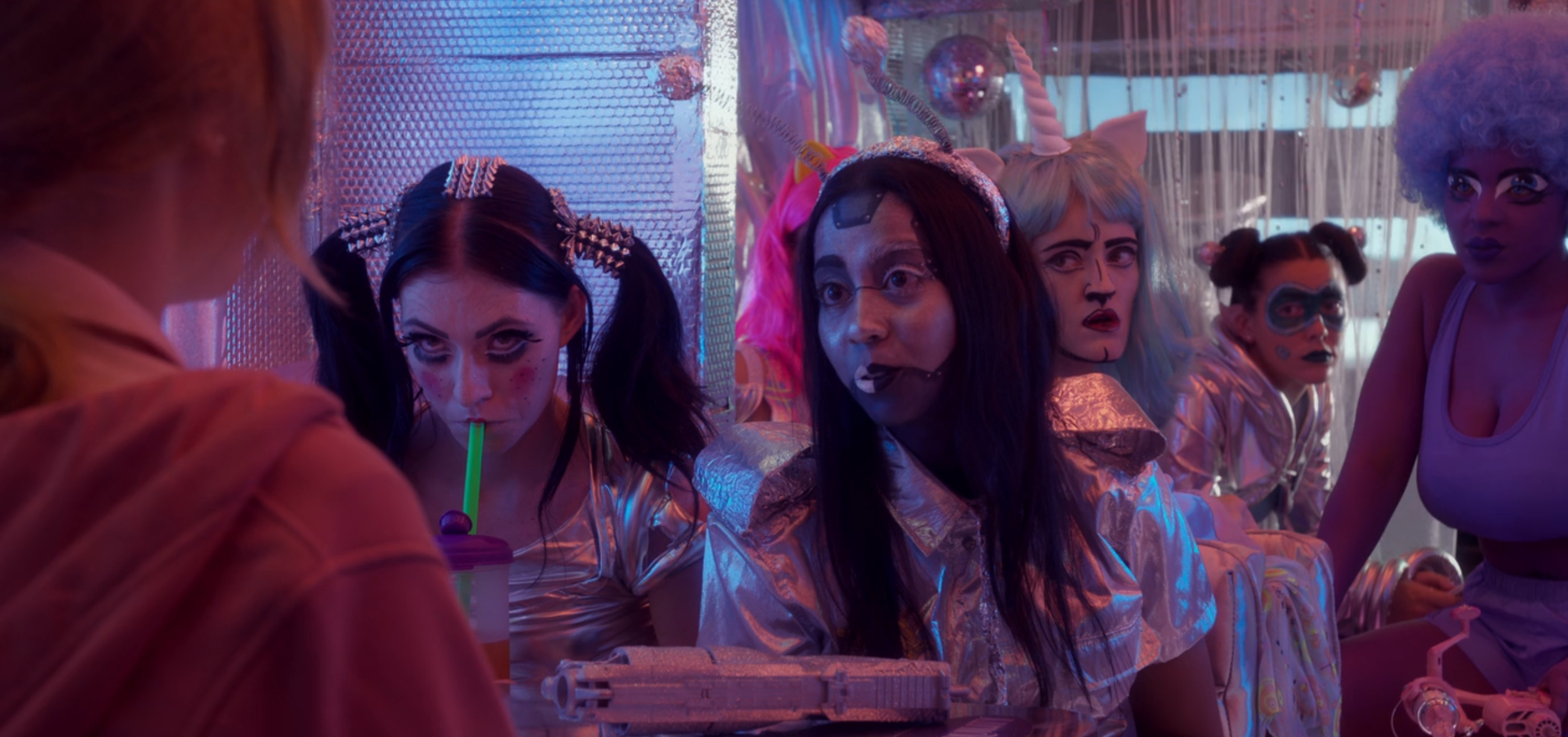 Black Mirror - Nosedive — Sinéad Kidao