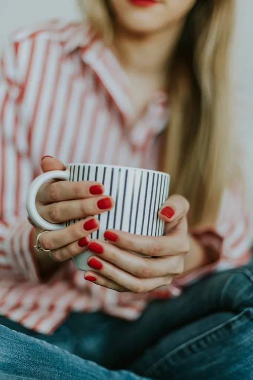 How an Anxiety Therapist Healed her Cuticle Picking Habit. — Laura ...