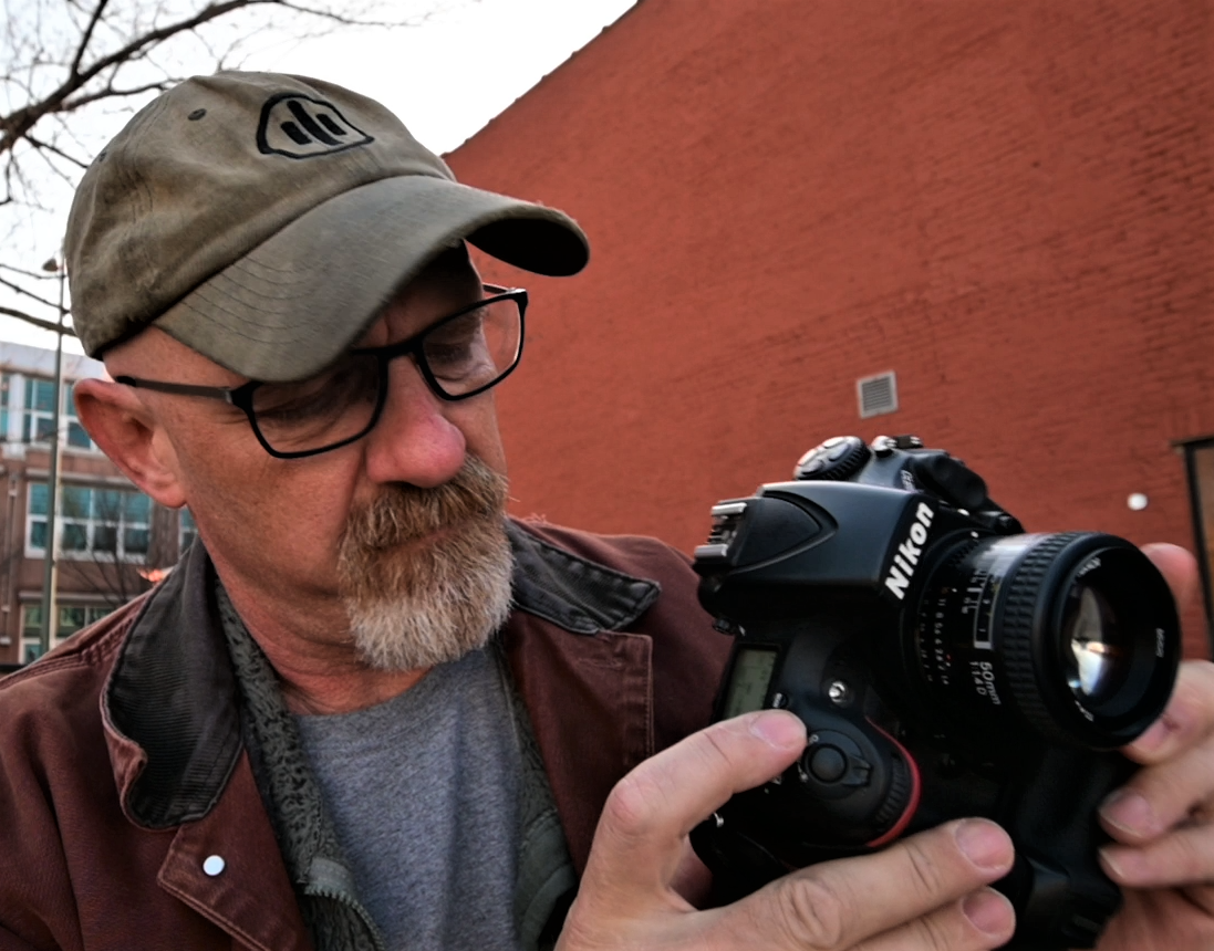 I like fiddling with my camera, do you? David Saylors