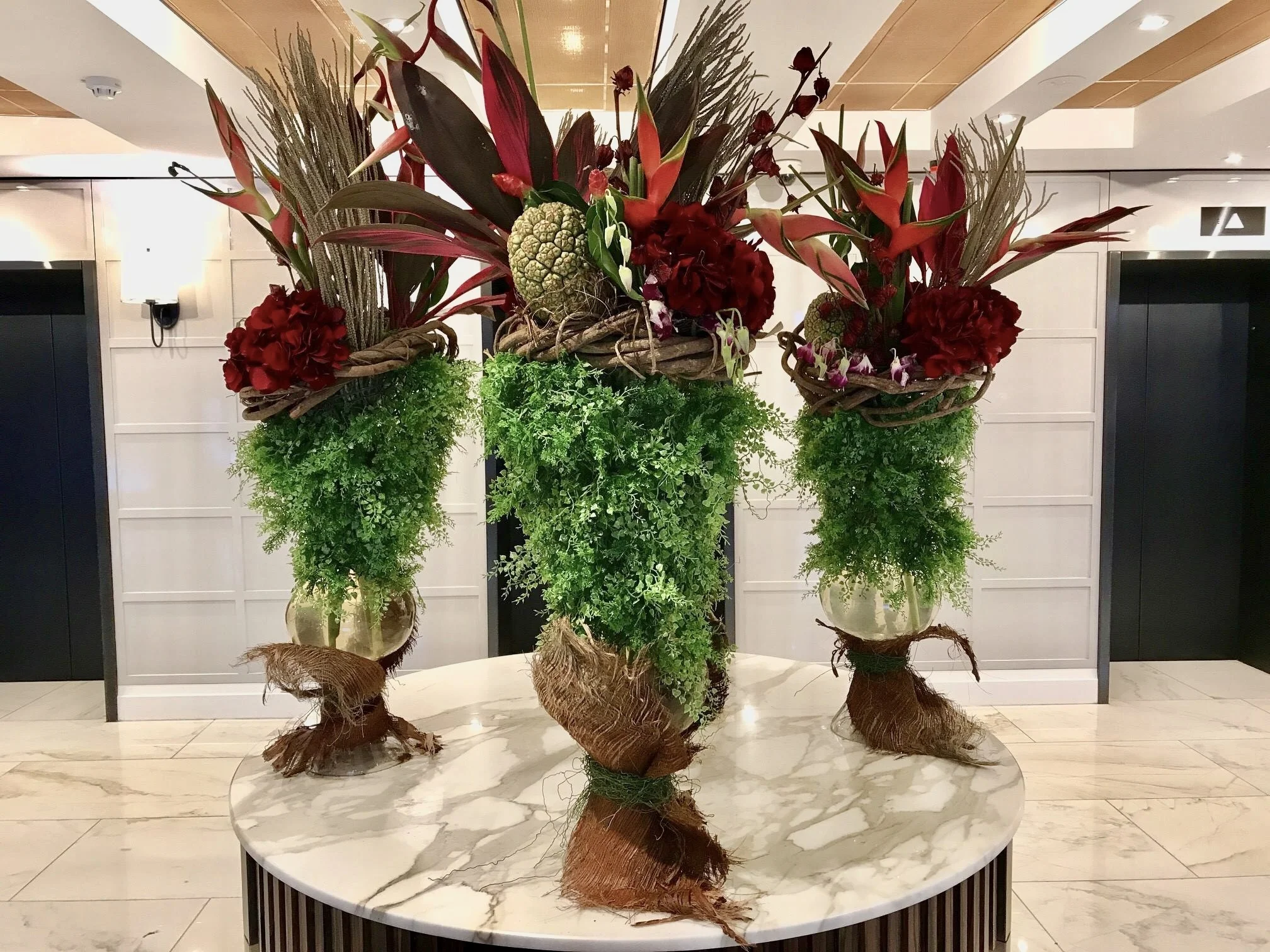 GEORGIE DION EVENTS-BEST HOTEL LOBBY FLOWERS-5 STAR HOTEL FLOWER ...