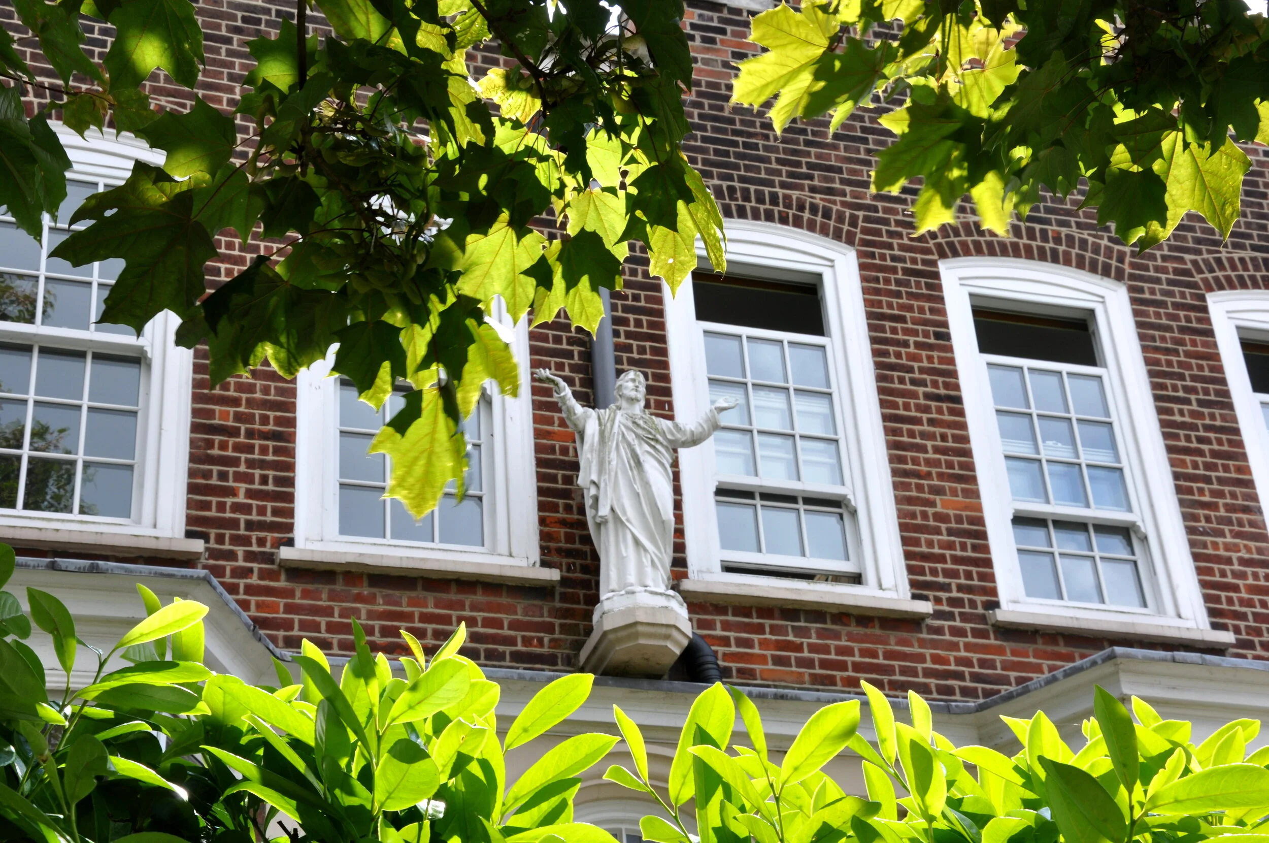 Grays Convent High School