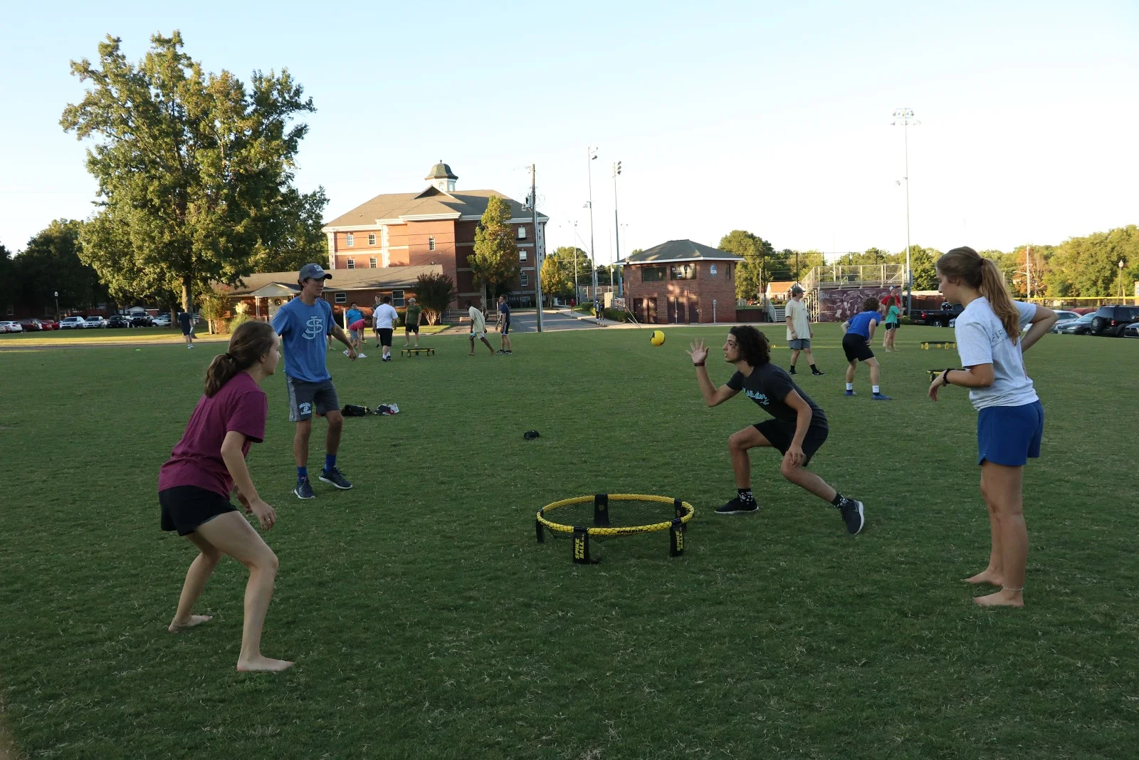 Spikeball officially introduced on Lee’s campus — Lee Clarion