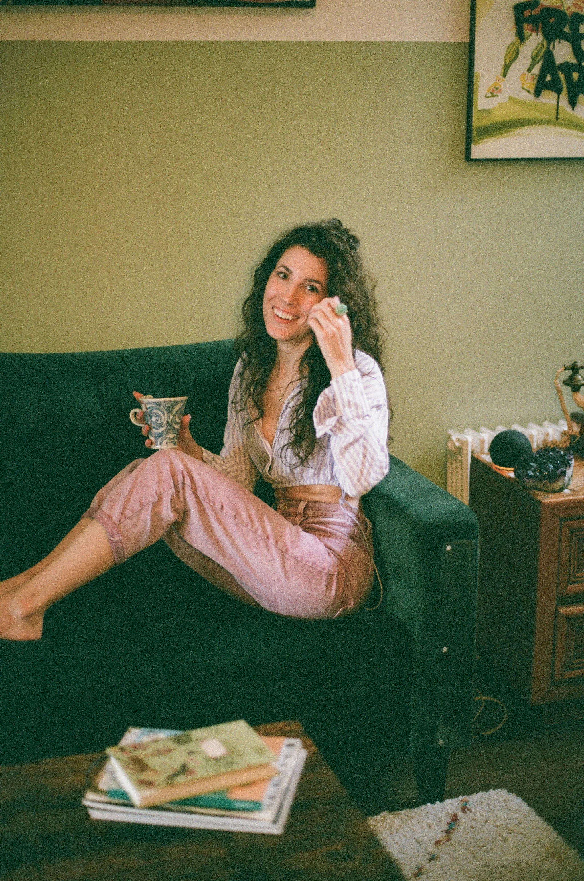 8 Podcasts by Women to Listen to This Mother's Day — POD.DRALAND