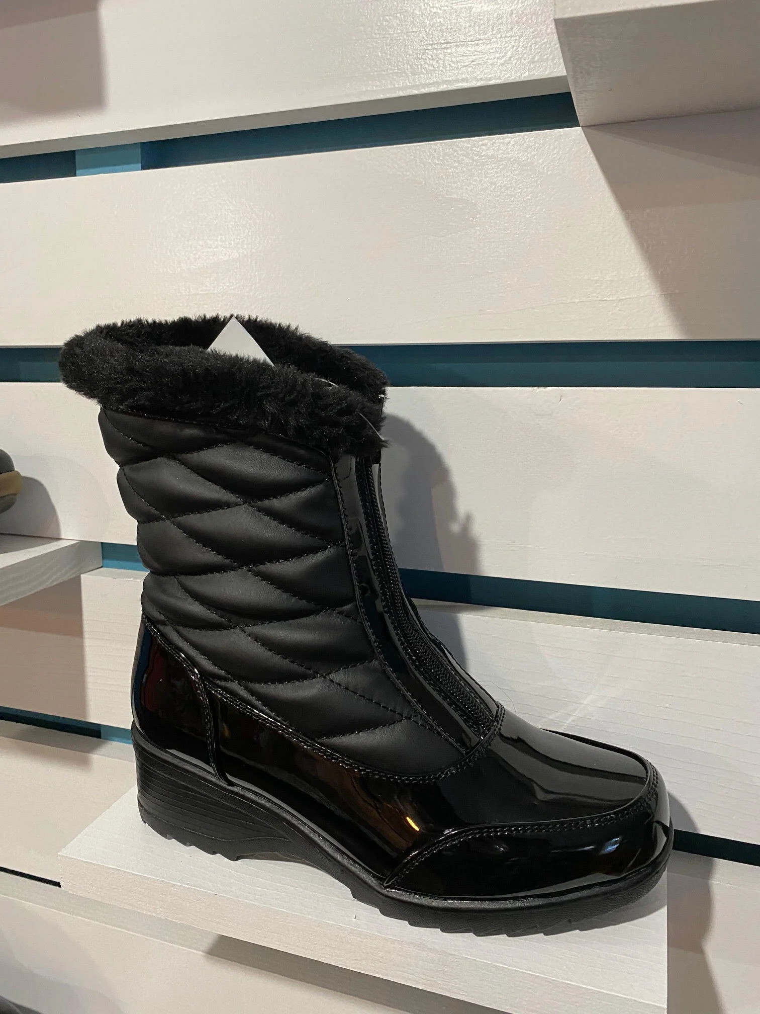 Frontier North — Alex and Lily's Shoe Shoppe