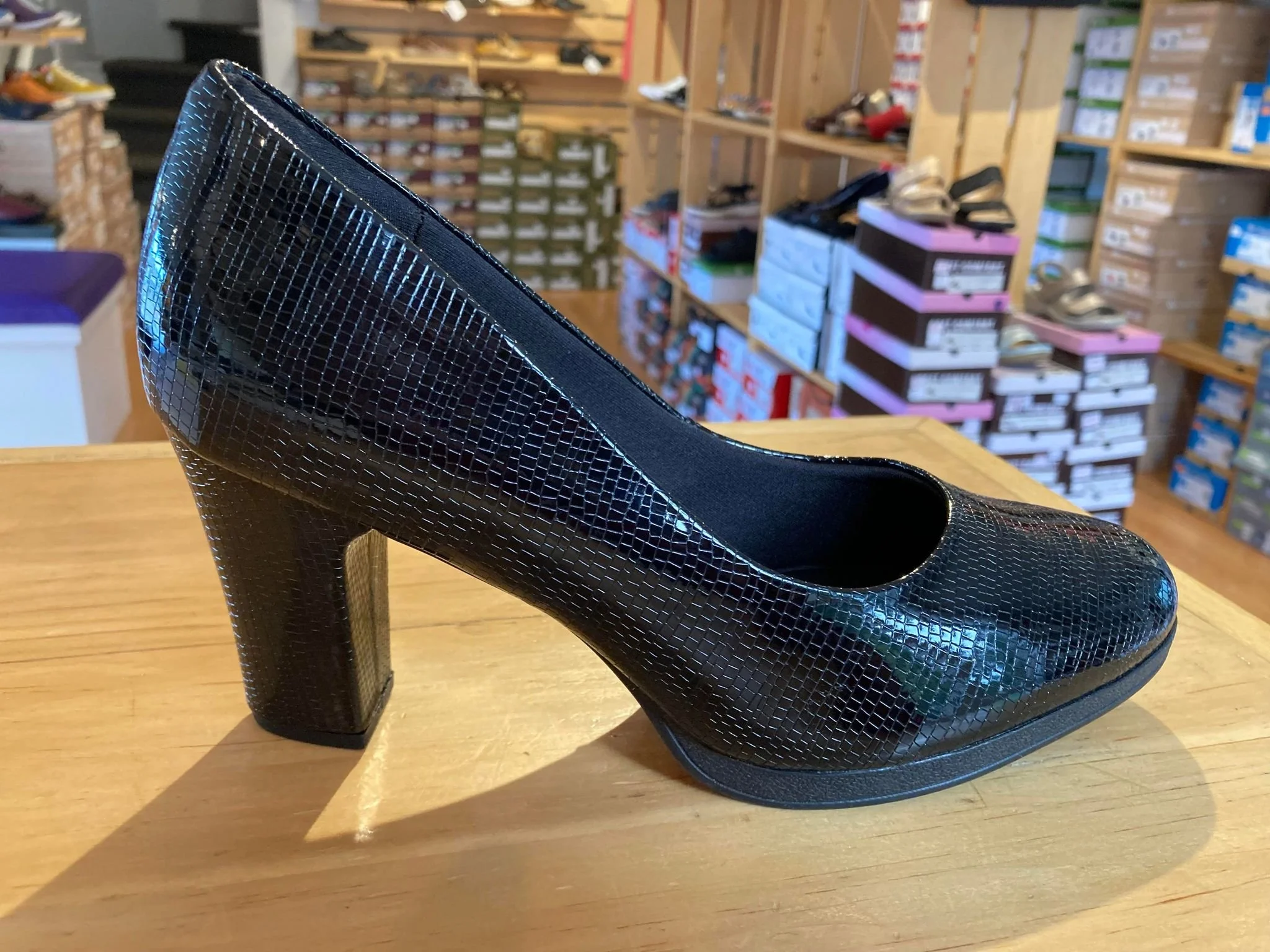 Piccadilly — Alex and Lily's Shoe Shoppe