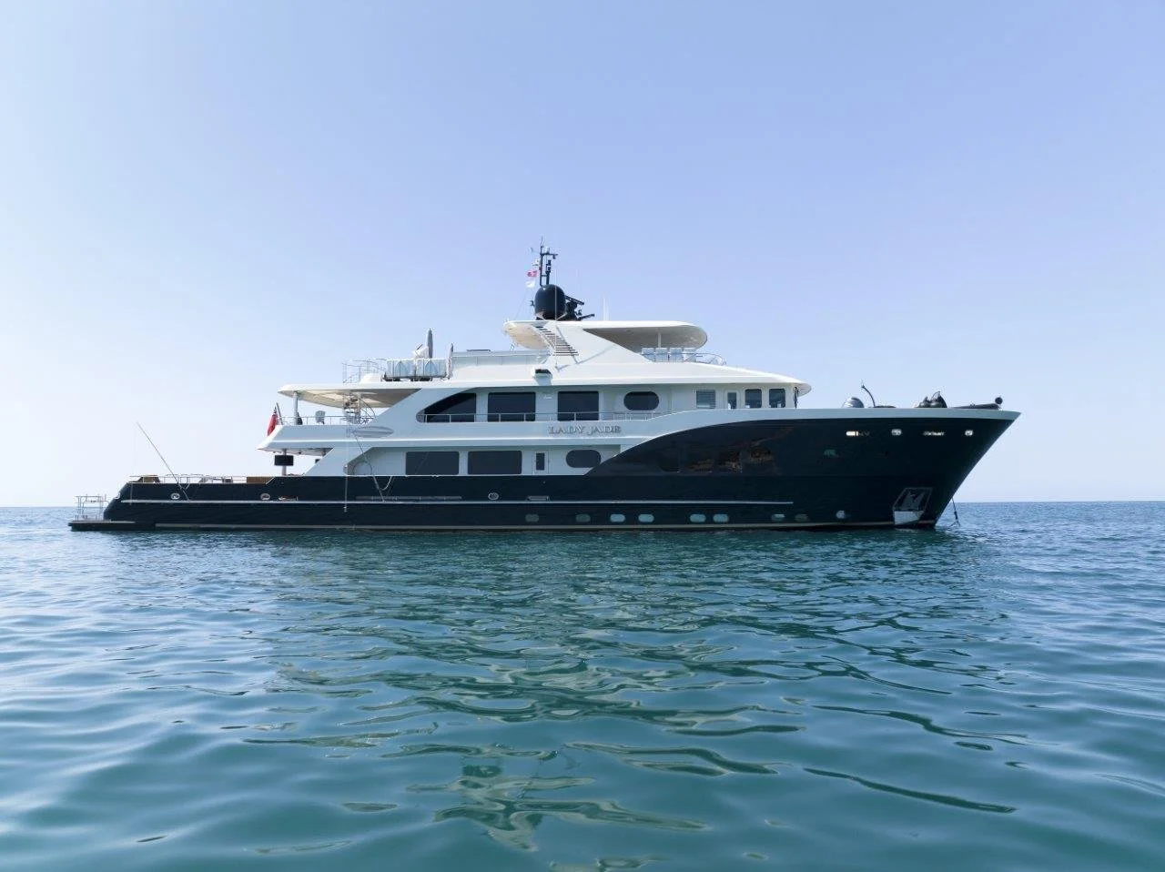 LUSBEN COMPLETA EL REFIT DE LADY JADE, EL ELEGANTE EXPLORER DE 41 ...