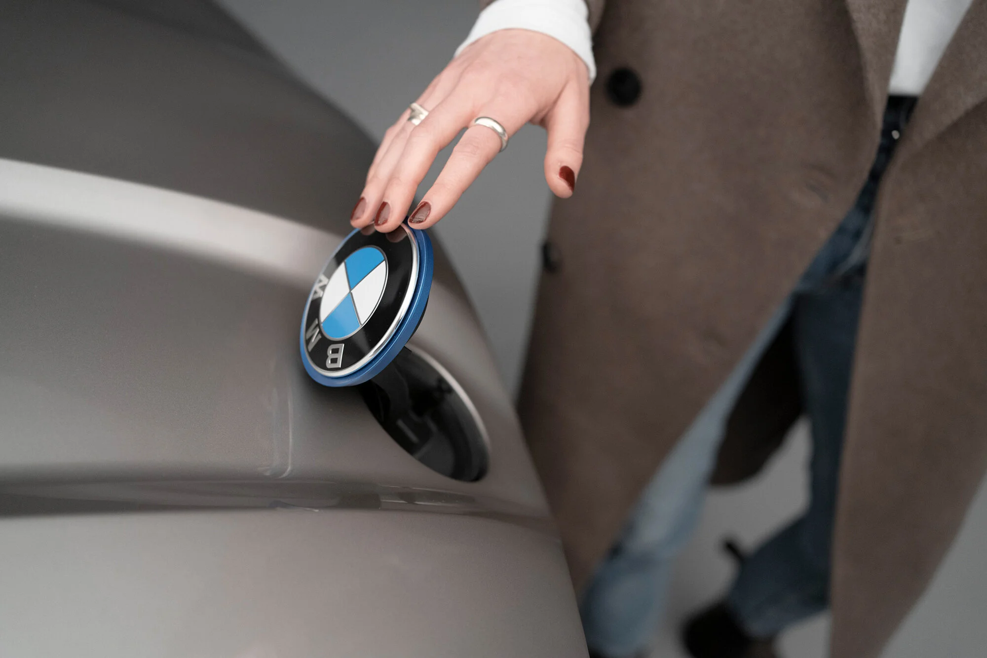 ellectric — Minimalist design at its best – the new BMW iX