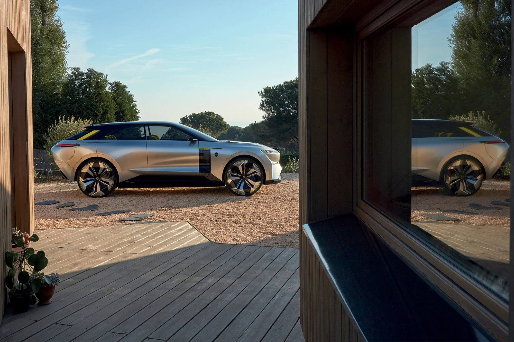 ellectric — Renault unveils its concept car MORPHOZ – illustrating its ...